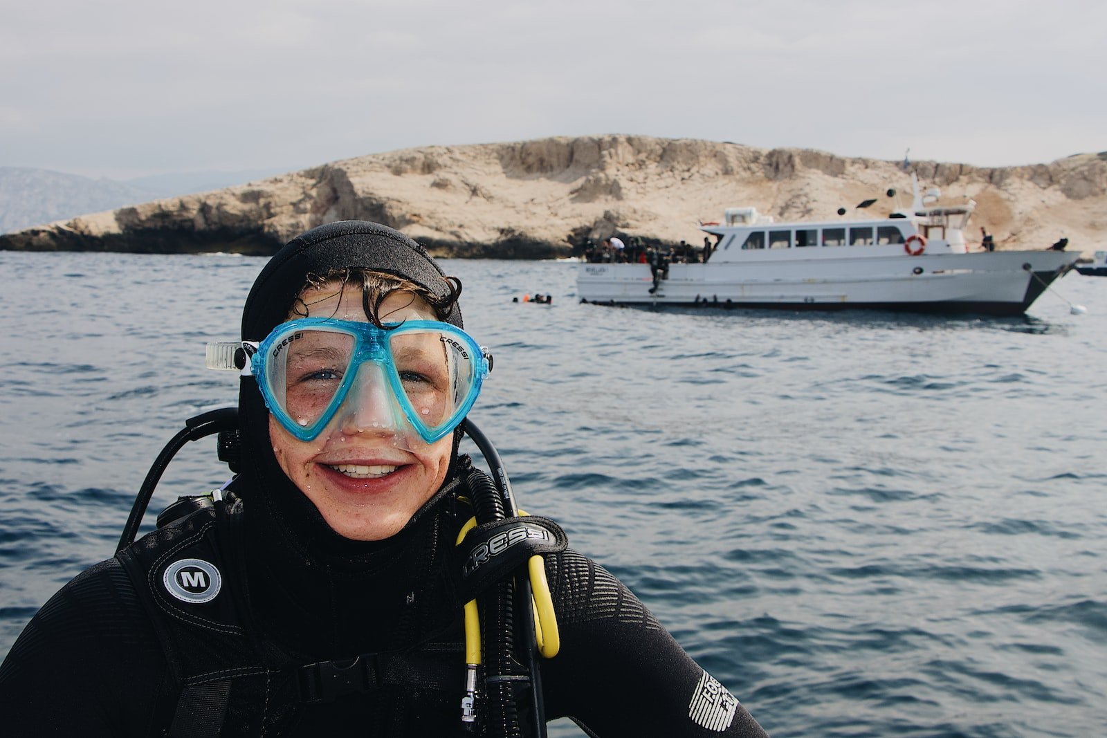 Explorez les sports nautiques en Algérie : plongée, kitesurf, surf...